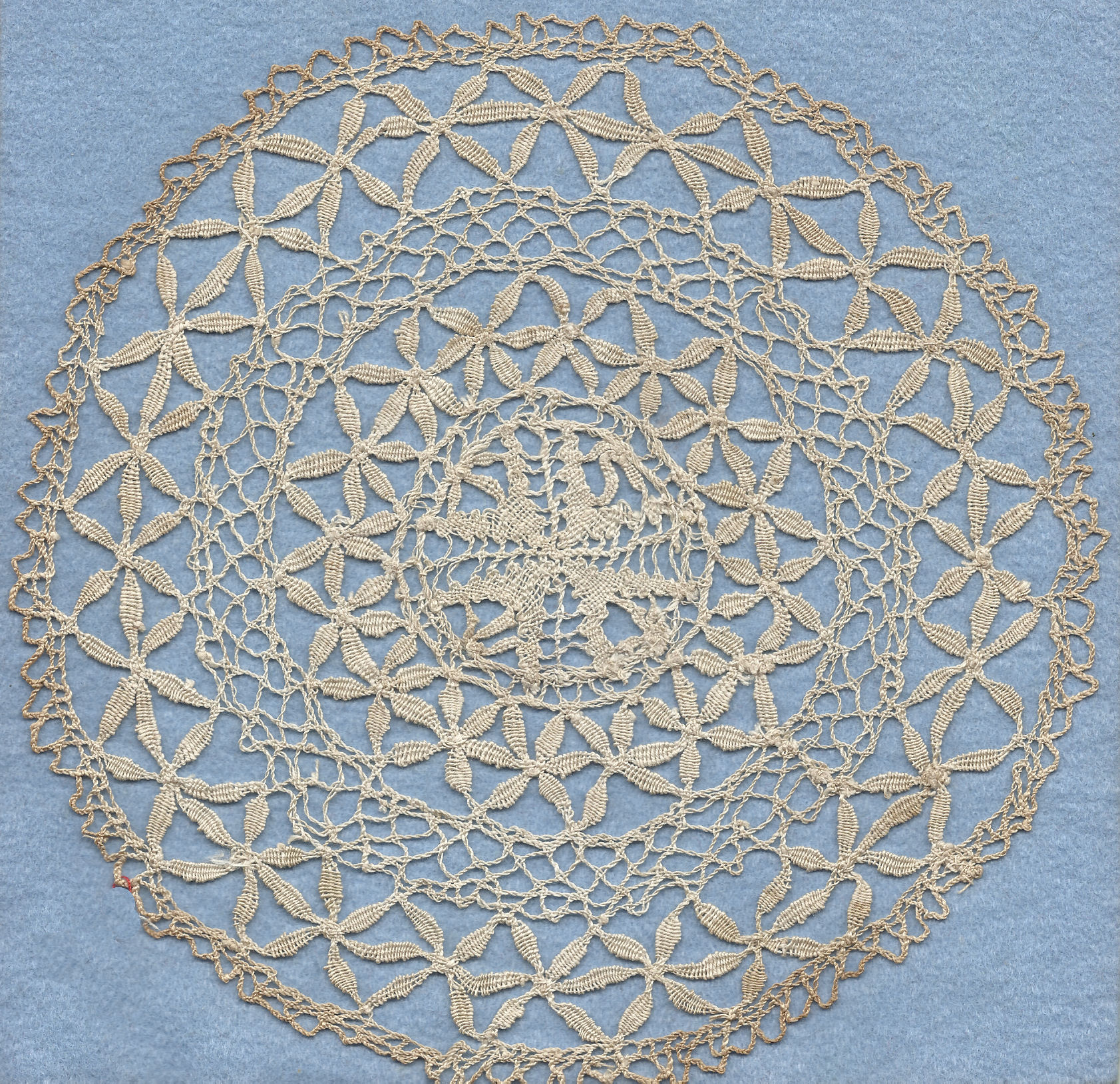 Maltese lace mat